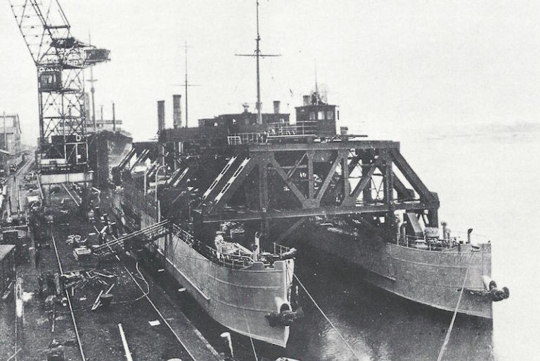 Eine halb geschenkte Schiffswerft - WK | Geschichte